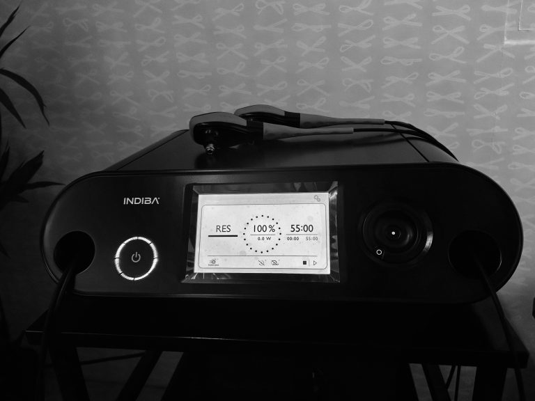 最新機種[EDNA PRO MAX]を贅沢に140分使用！お試しコース | インディバラボ GINZA